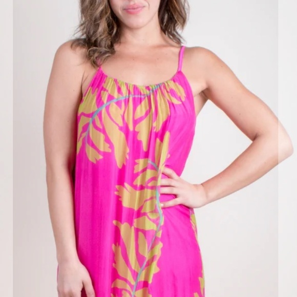 Gigi Moda | Dresses | Gigi Moda Vibrant Pink Silk Venus Foglia Maxi ...